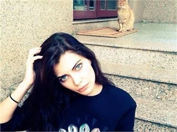 Ceren Hindistan'a büyük jest!